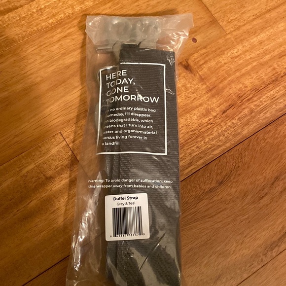 Doubletake | Bags | Doubletake Brand Duffel Strap New In Packaging ...